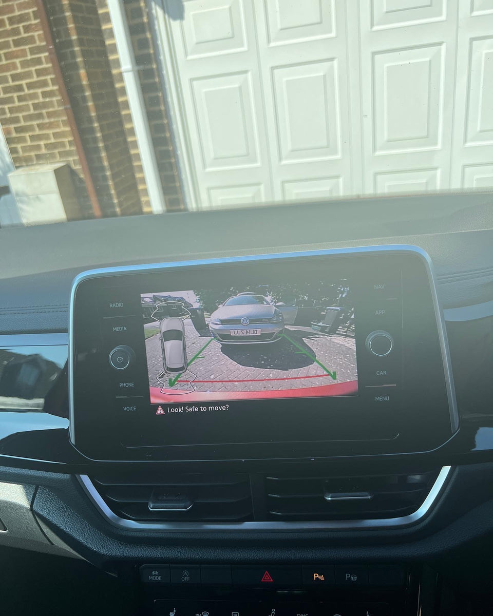Volkswagen T-Roc Reverse Camera – North East VAG Adaptions